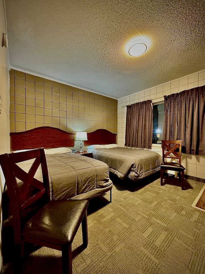 Cozy 2br Motel Unit– Great Value - Swift Current