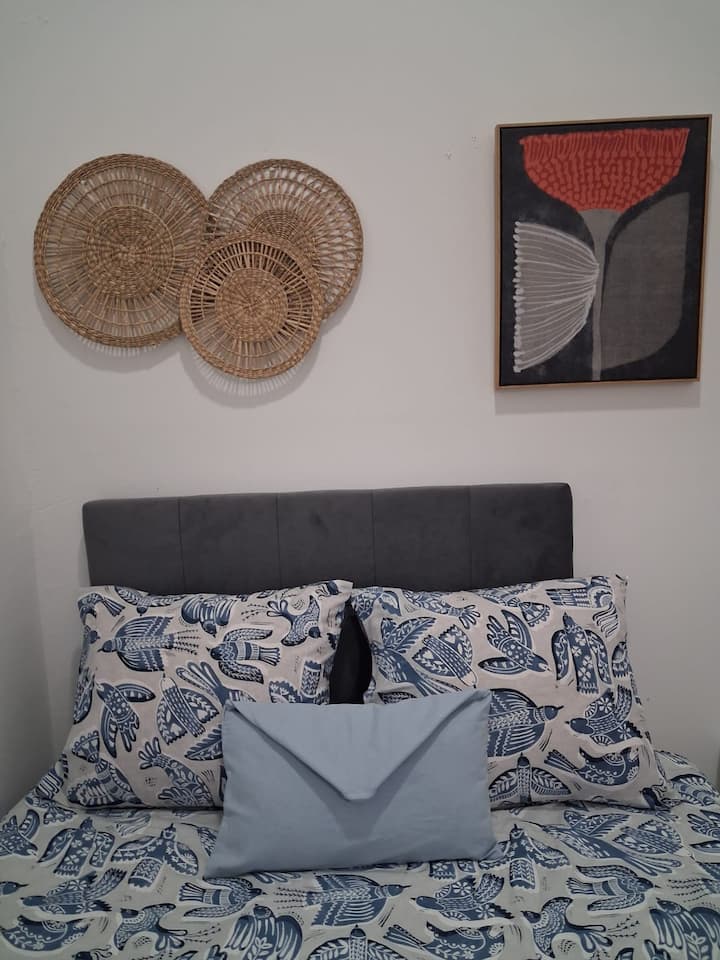 Habitación Con Baño Privado Independiente - L'Hospitalet de Llobregat