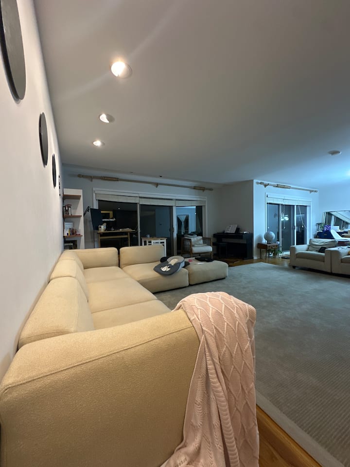 Gated 3br W/ 5 Beds• 7 Mi -Nyc - Englewood, NJ