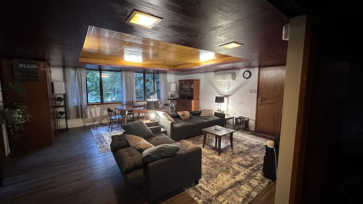 Downtown Apartment In State College. - Penn State University, State College