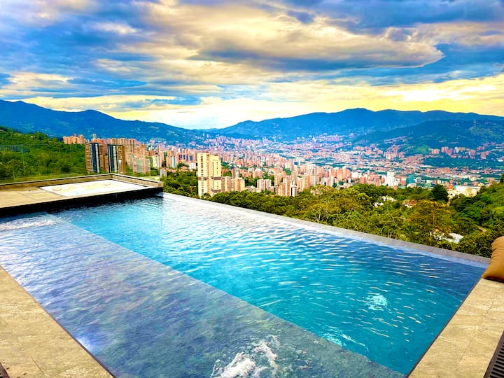 360 View Of Medellin With Infinity Pool & Jacuzzi - 메데인