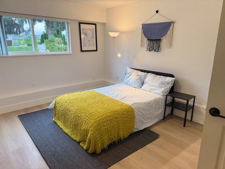 Lovely Private Room In Beautiful Neighbourhood - New Westminster