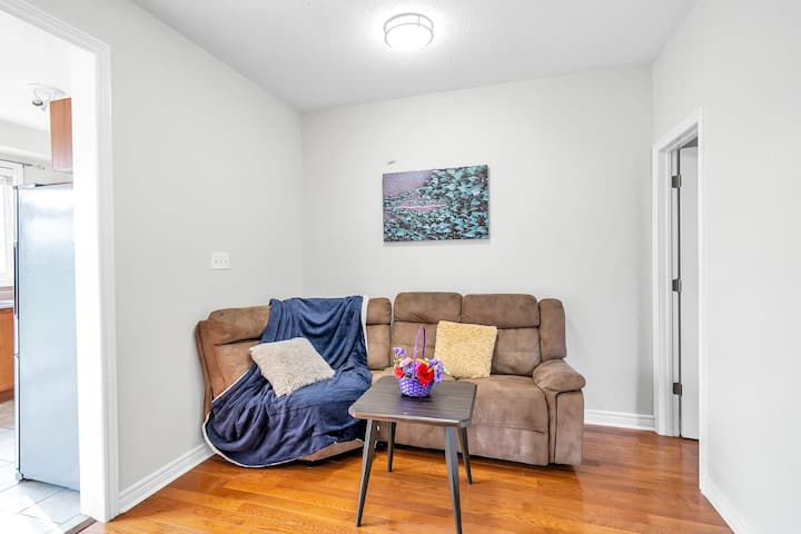 Amazing_1bedroom3_central_ajax - Ajax