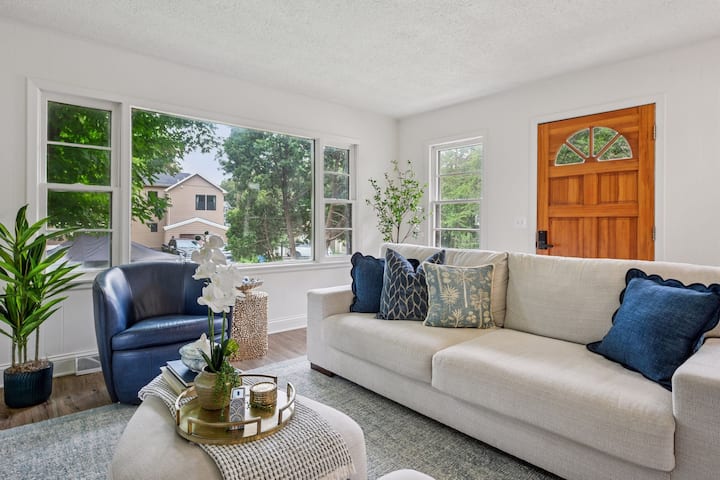 Olive Ave Cottage In The Heart Of Lake Minnetonka - Lake Ann, Chanhassen