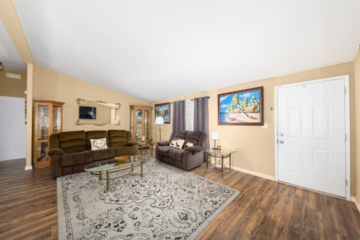 Country Style Getaway - Perris, CA