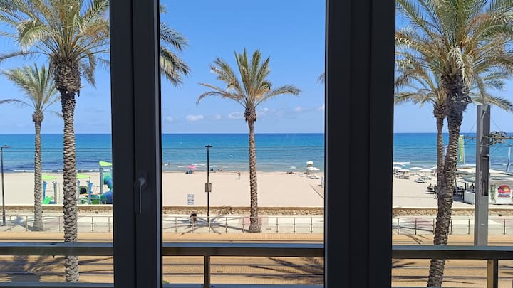 Estudio De Lujo En Primera Línea Playa Muchavista - Alicante