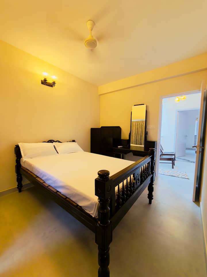 Private Rooms : Minutes From Metro: Stayeasy Bodhi - Baruipur