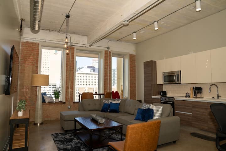 Clean Vibez Loft | Dallas Edition - Dallas