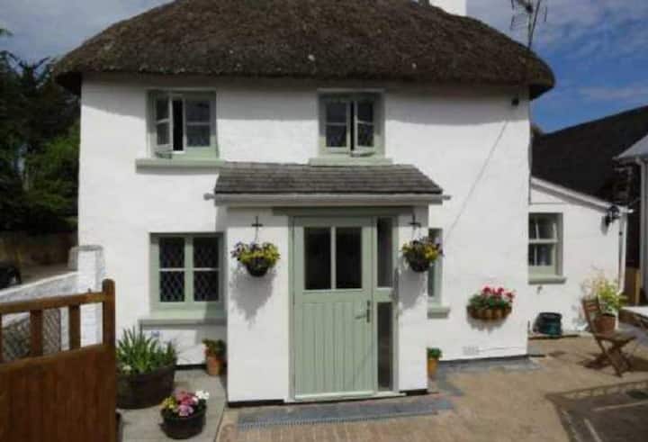 A Detached 'Romantic' Thatched Country Cottage - North Devon District