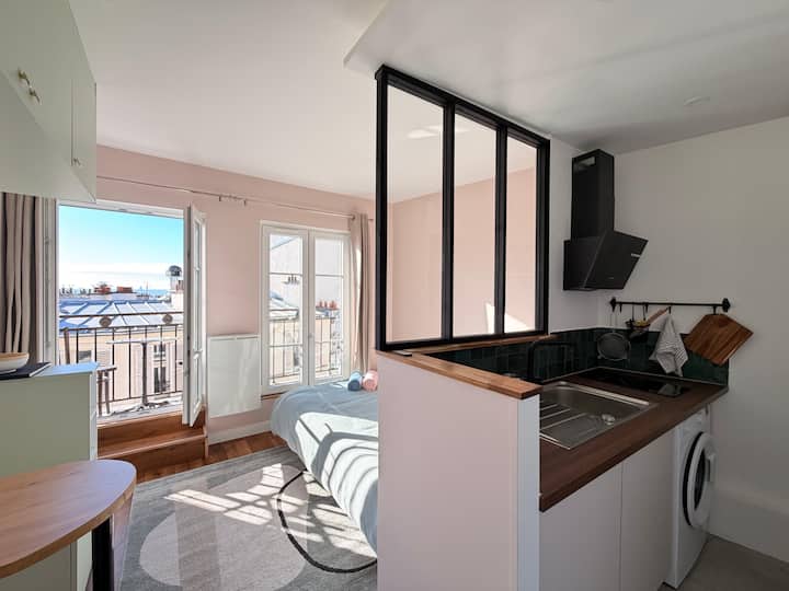 Charming Montmartre Appartement With Balcony - Montmartre