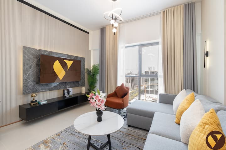 Vogue | Jeewar Jvc Near Circle Mall | Pool & Gym - Dubái