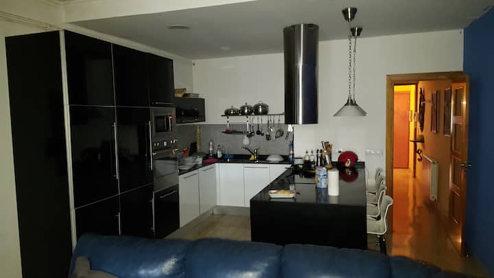 Cama Doble Con Ventana - Barberà del Vallès