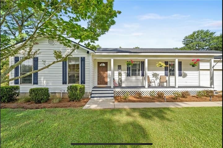 Revival Cottage - Fairhope, AL