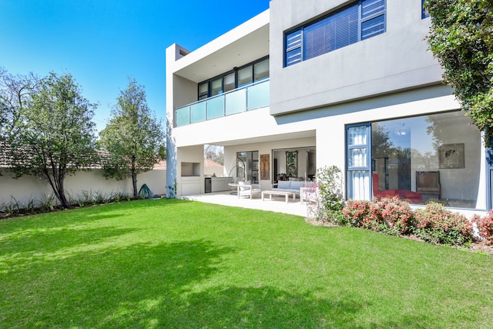 Glehnazel House 3br
Unit C - Johannesburg