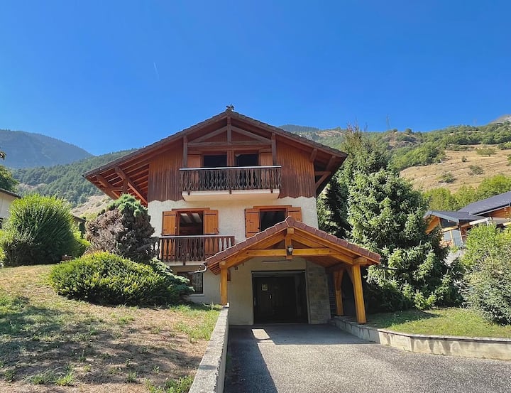 Chalet Familial Alpin - Aime