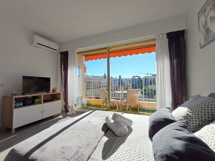 Cap Azurélien Proche Menton/monaco/gare/
Plage - La Turbie