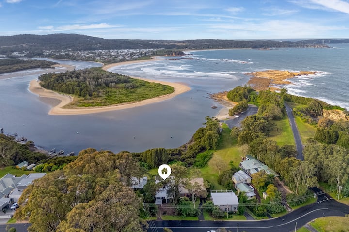 Flame Trees - Broulee