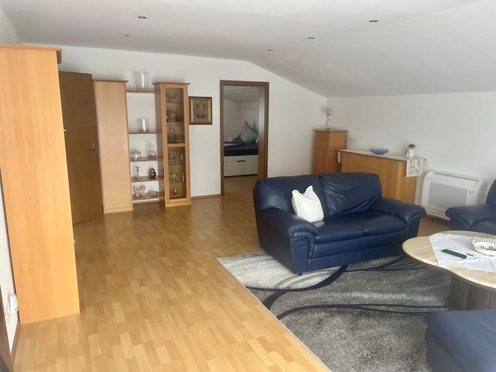 Auszeit 1 / Helle Gr. Ferienwohnung Mit Balkon - Bad Schönborn