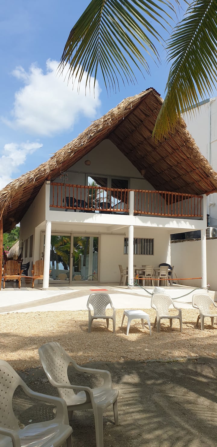 Cabaña Coveñas Hasta 12 Personas - Sucre, Colombia