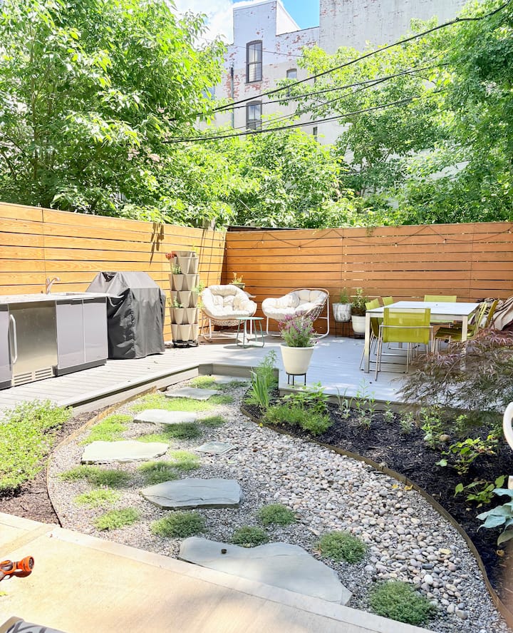 Enjoy Luxe 2 Bd/2 Bth With Private Backyard - Brooklyn, NY