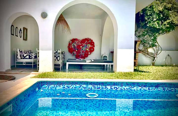 Art Villa Et Studio Piscine Au Port De Carthage - Tunis