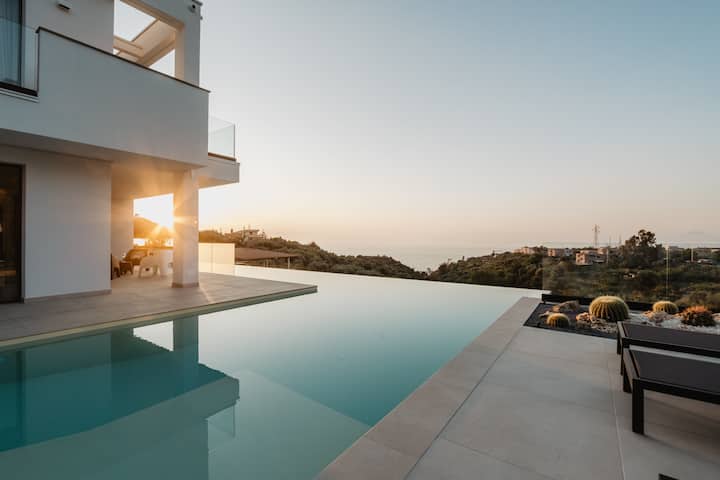 Villa Con Infinity Pool, Idromassaggio&gym - Capo d’Orlando