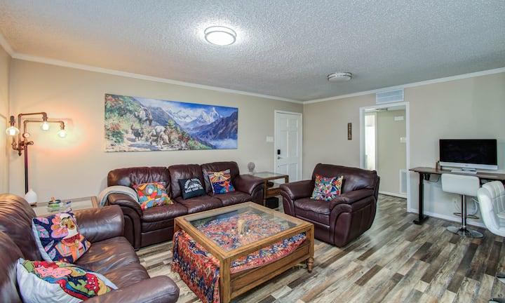 Basecamp 4g: Galleria Work Suite - Houston, TX