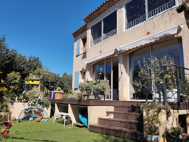 Belle Maison Vue Mer Au Pradet - Le Pradet