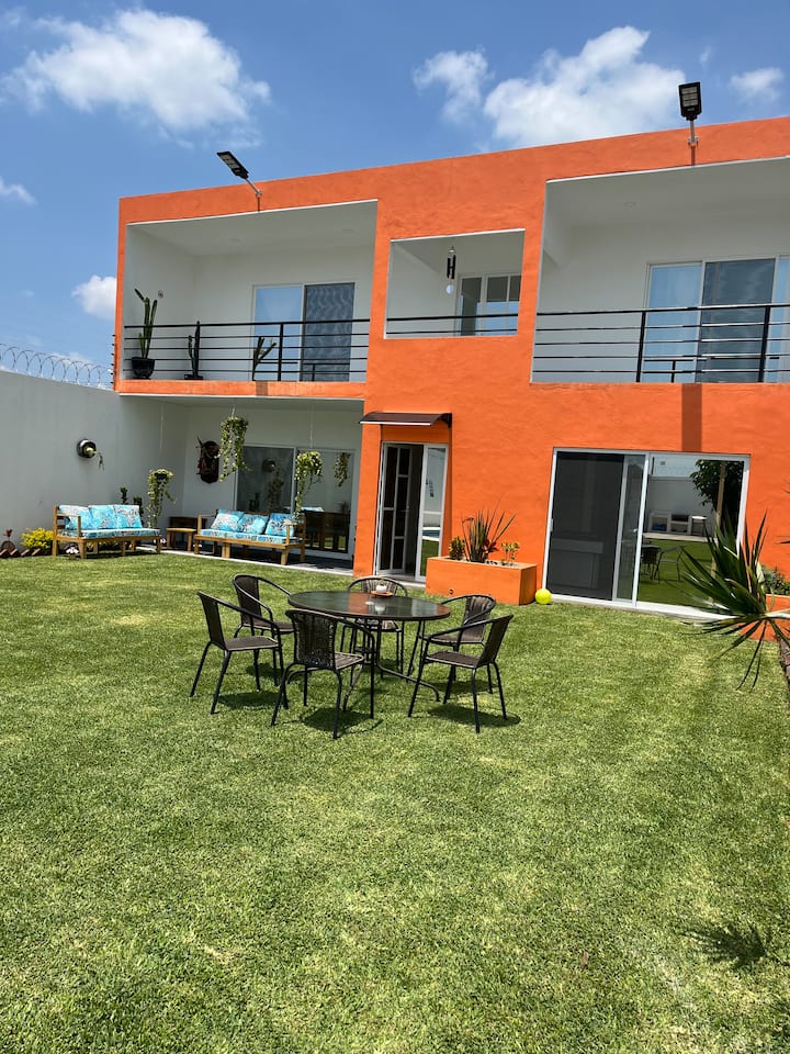 Casa Itxchel-yam
Cuernavaca, Morelos. - Cuernavaca