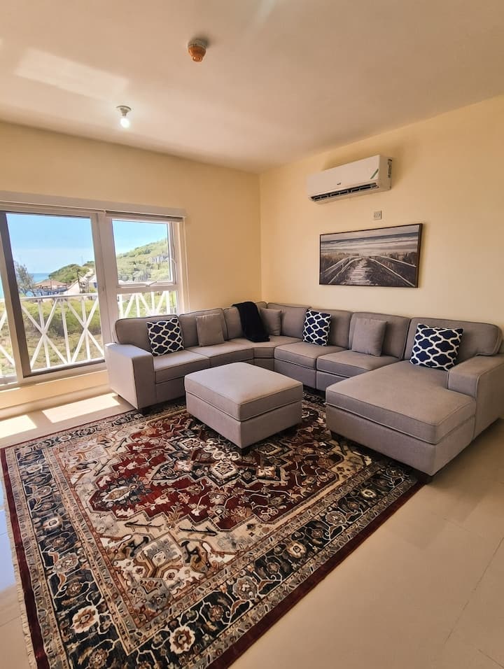 Beachfront | Modern Amenities | Centrally Located - Jamaica