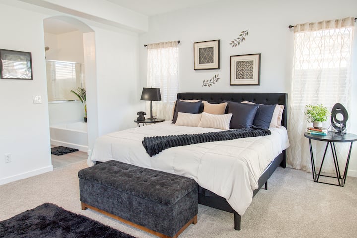 Warm Family Oasis Goodyear - Near Spring Training - Goodyear, AZ