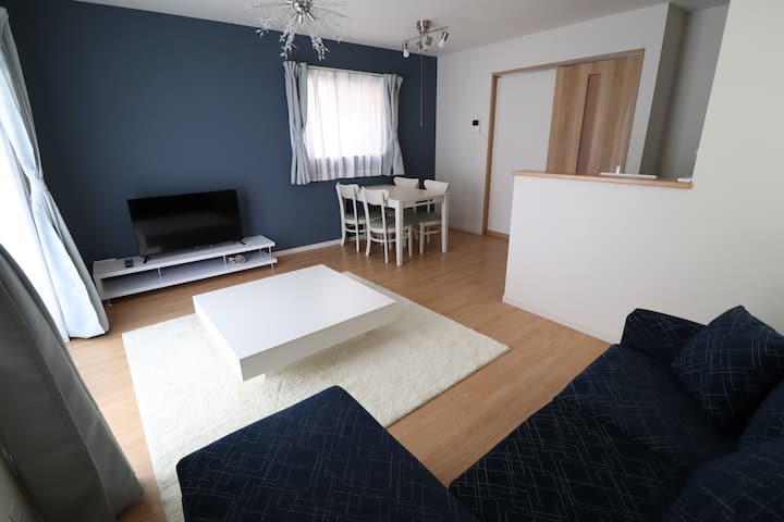 一軒家貸切‼︎14名までok!無料駐車場有!バス停まで徒歩2分!kids’ Roomあり! - Fukuoka