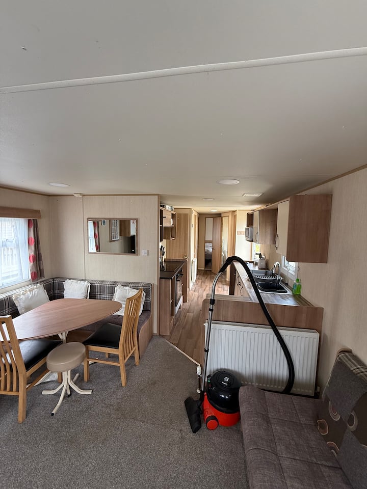 Ashley Caravan - Anderby Creek