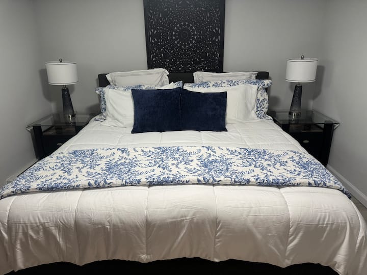 Great Studio Close To Everything - Long Island, NY