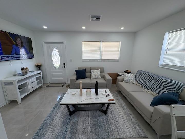 9th St Haven (Pmpss) - Palm Beach, FL