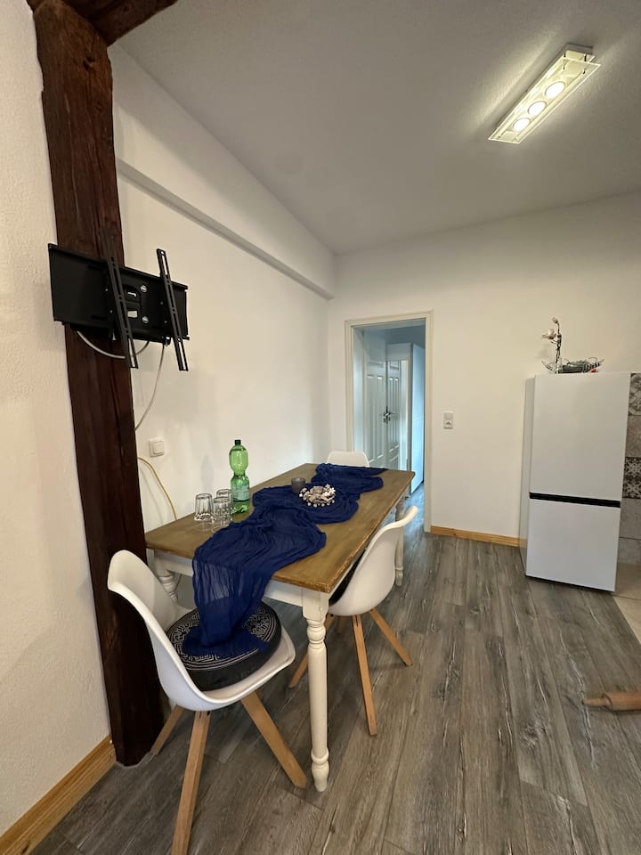 Niedliche Wohnung In Weingebiet Mit Innenhof - Flörsheim am Main