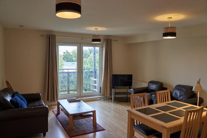 Modern Flat With Parking And Lift. - Edimburgo