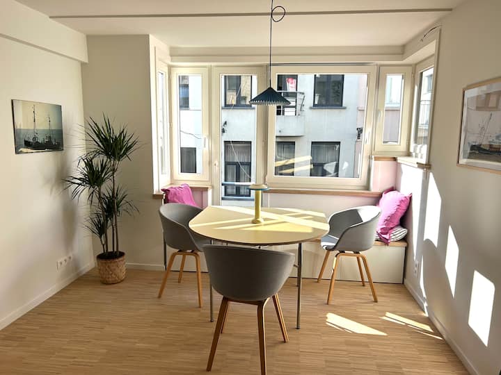 Design 2 Bdr Appartment, Big Sunny Terrace - Ostende