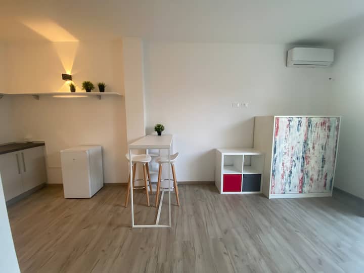 Stanza Con Ingresso Indipendente - Mantua