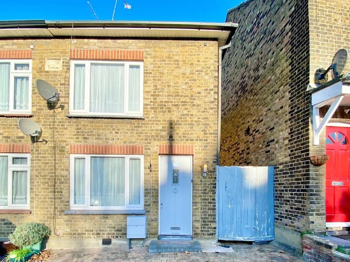 Victorian Cottage, Brentwood - Brentwood