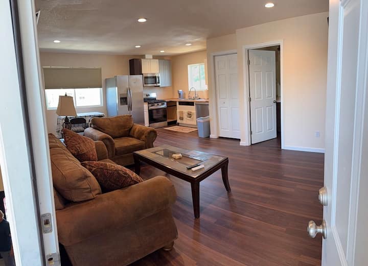 Bright & Stylish Home In Sac-to - Citrus Heights, CA