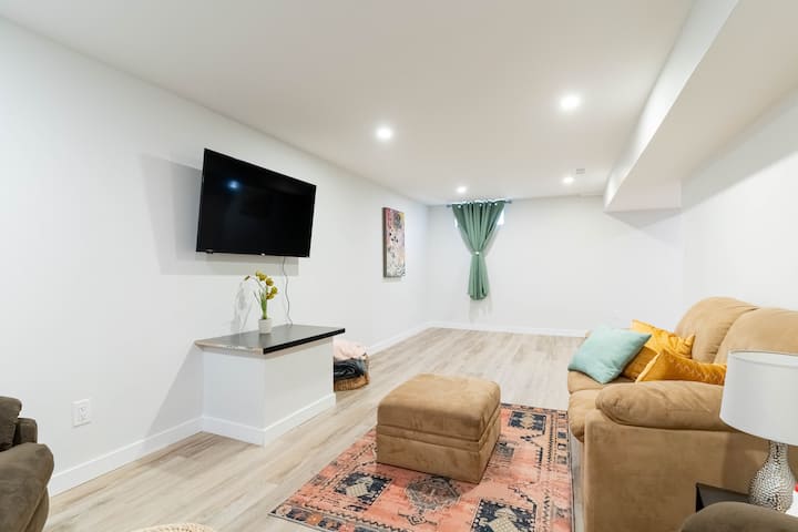 Spacious 3br House - Windsor