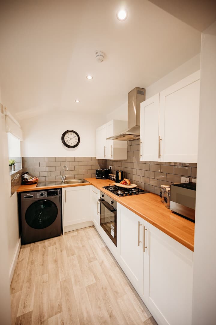 4 Bed Sheffield Home - Yorkshire