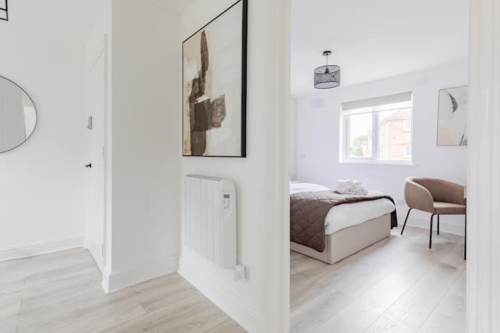 Amazing Location - West London - Station Access - Hounslow