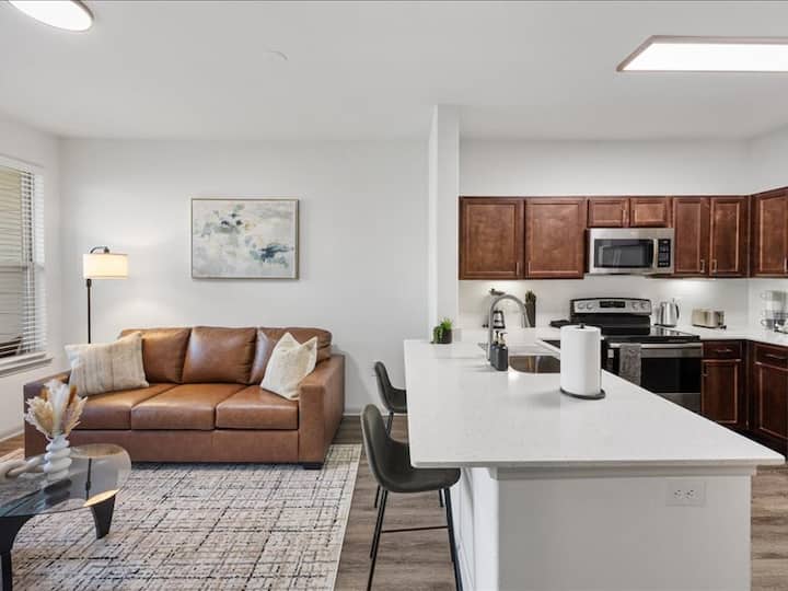 Dreamy Retreat In Frisco W/ Pool & Gym - Carousel, Frisco