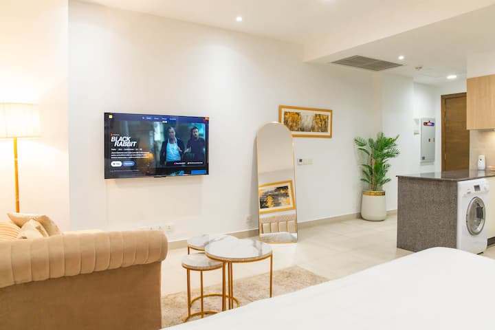 Luxury Studio|penta Square Dha 5|near Dolmen, Raya - Lahore