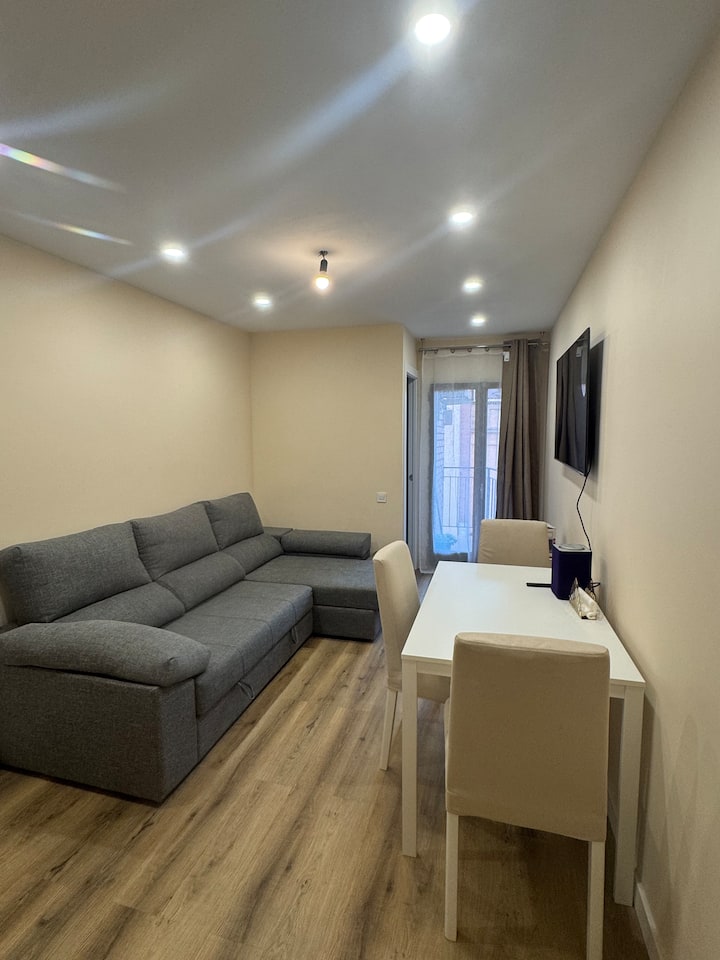 Cozy Room - Badalona