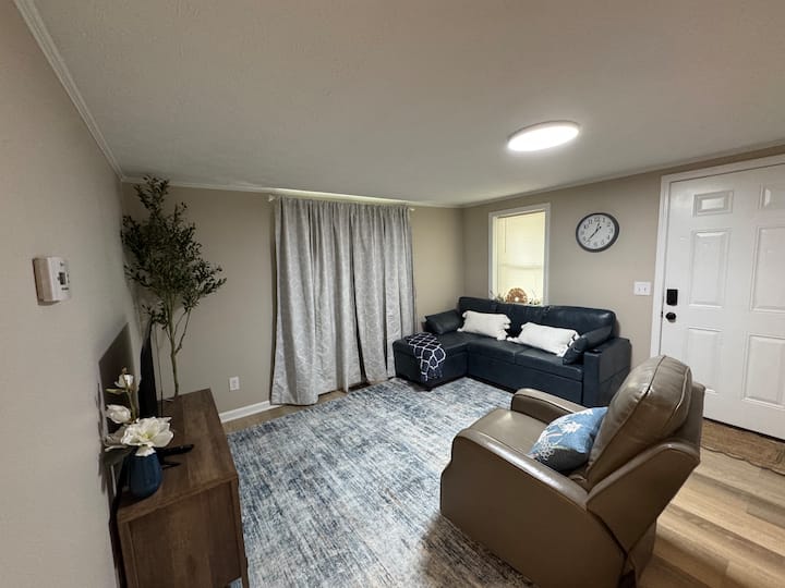 The Sweet Stay - Easley, SC