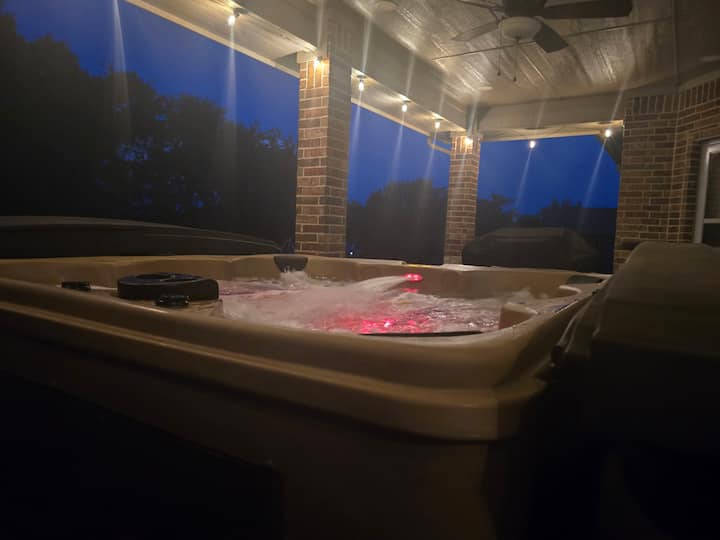 Lake Texoma Retreat:hottub-arcade-firepit-pets - Lake Texoma State Park, Kingston