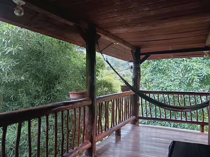 Hostal Cabaña >Los Juanes - Jardín